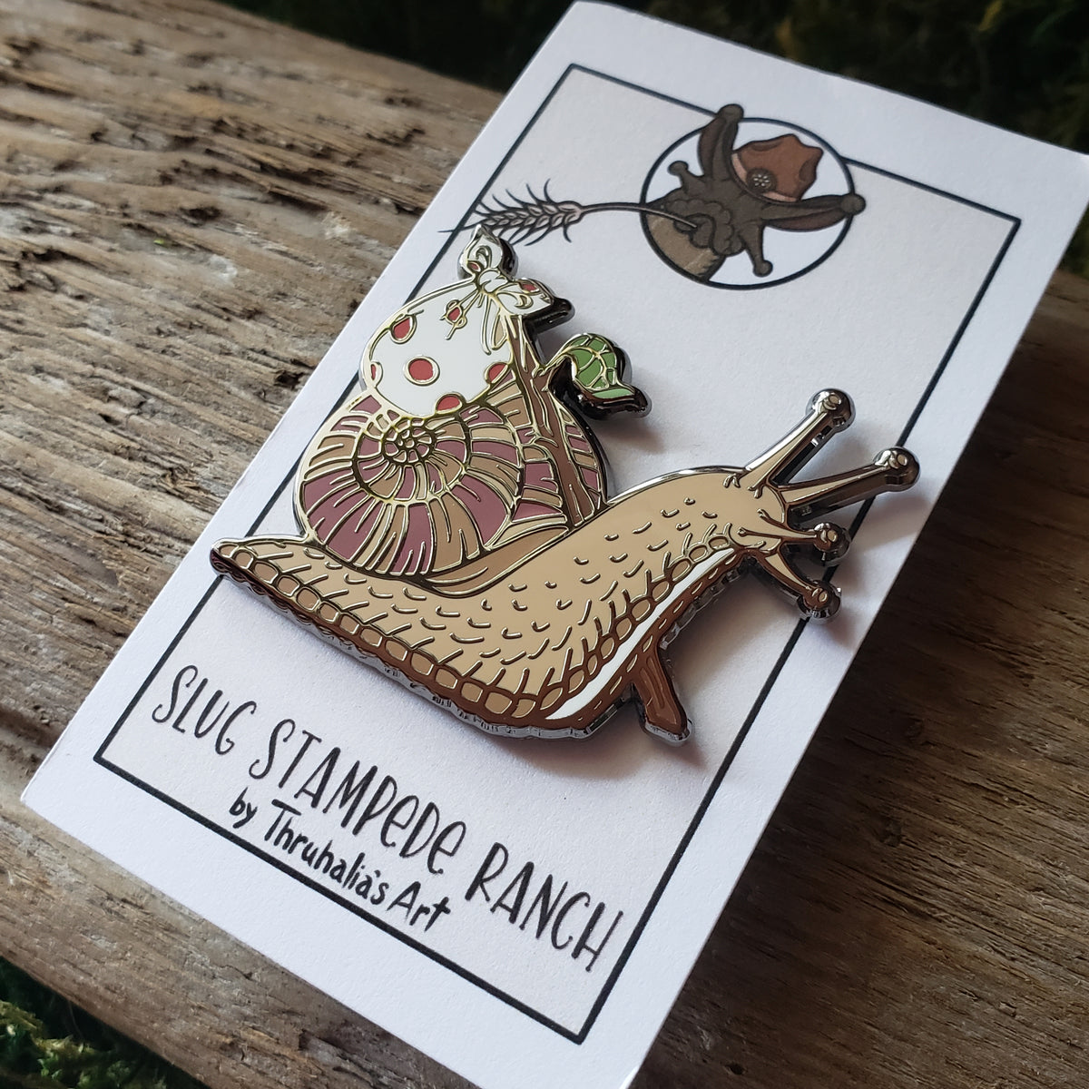 Hobo Snail Enamel Pin – Forager Vintage